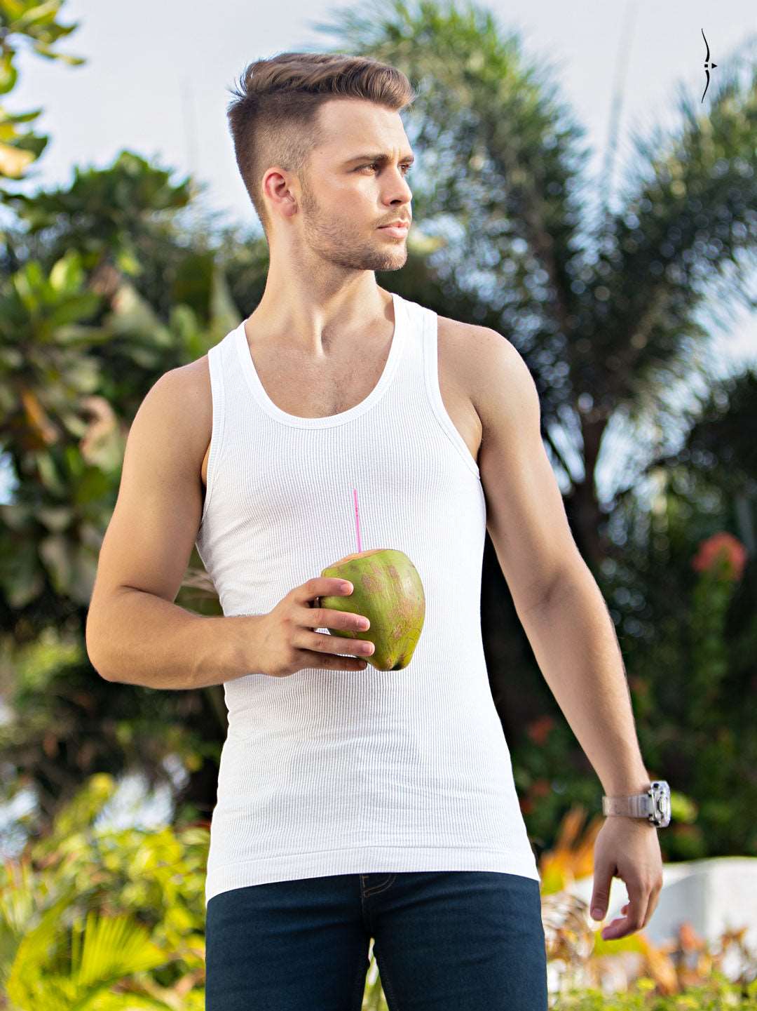 Essa Cornea Durby White Vest for Men – ESSA GARMENTS